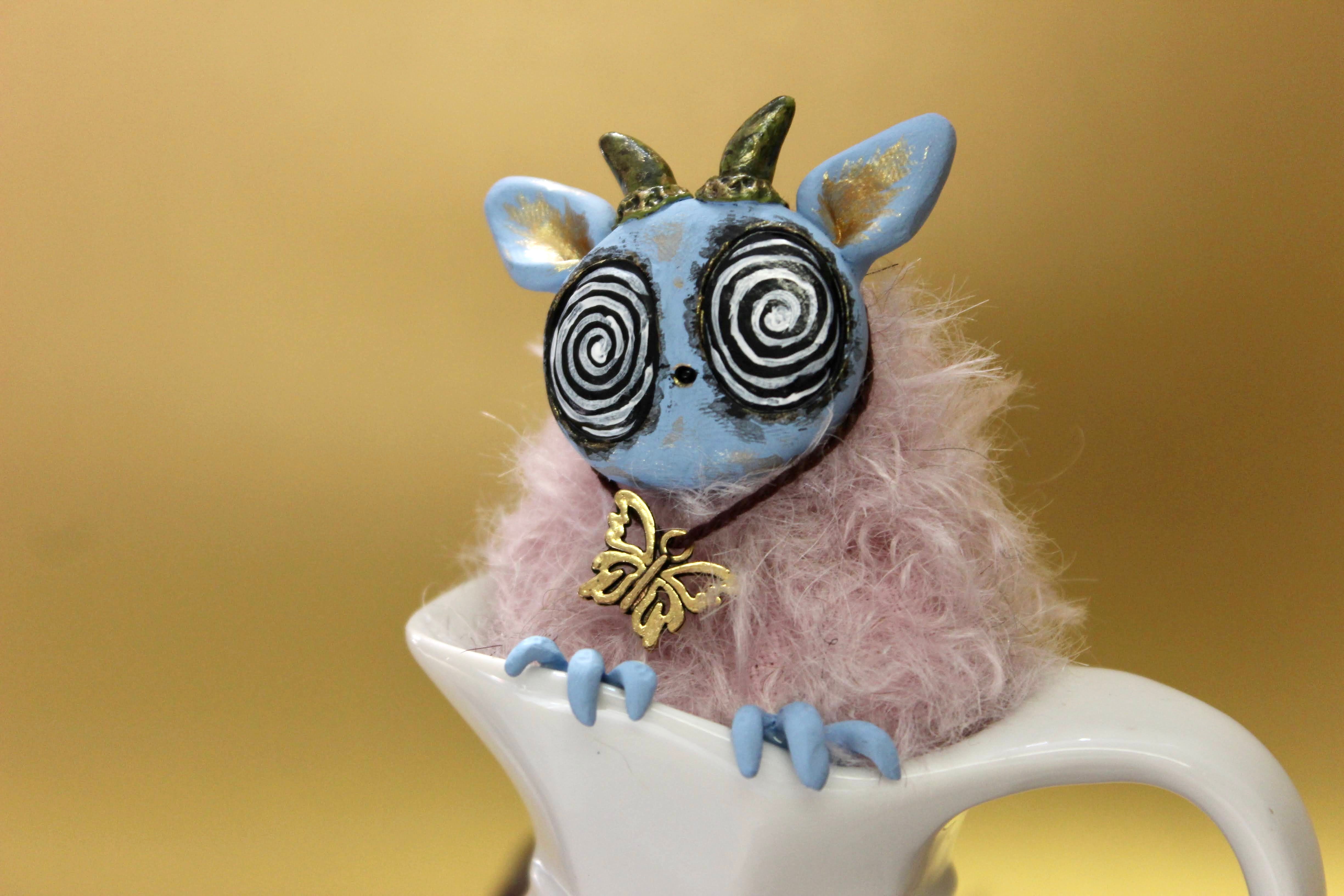 Agatha the Teacup Critter – Kitty willow wilson